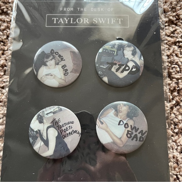 Taylor Swift | Accessories | New Taylor Swift Limited Edition The ...